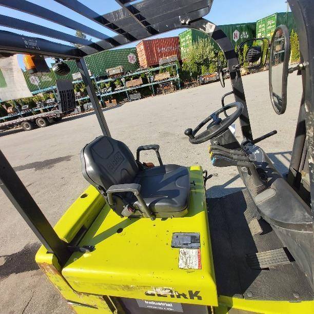 2016 Electric Clark TMX25 Electric 3 Wheel Sit Down