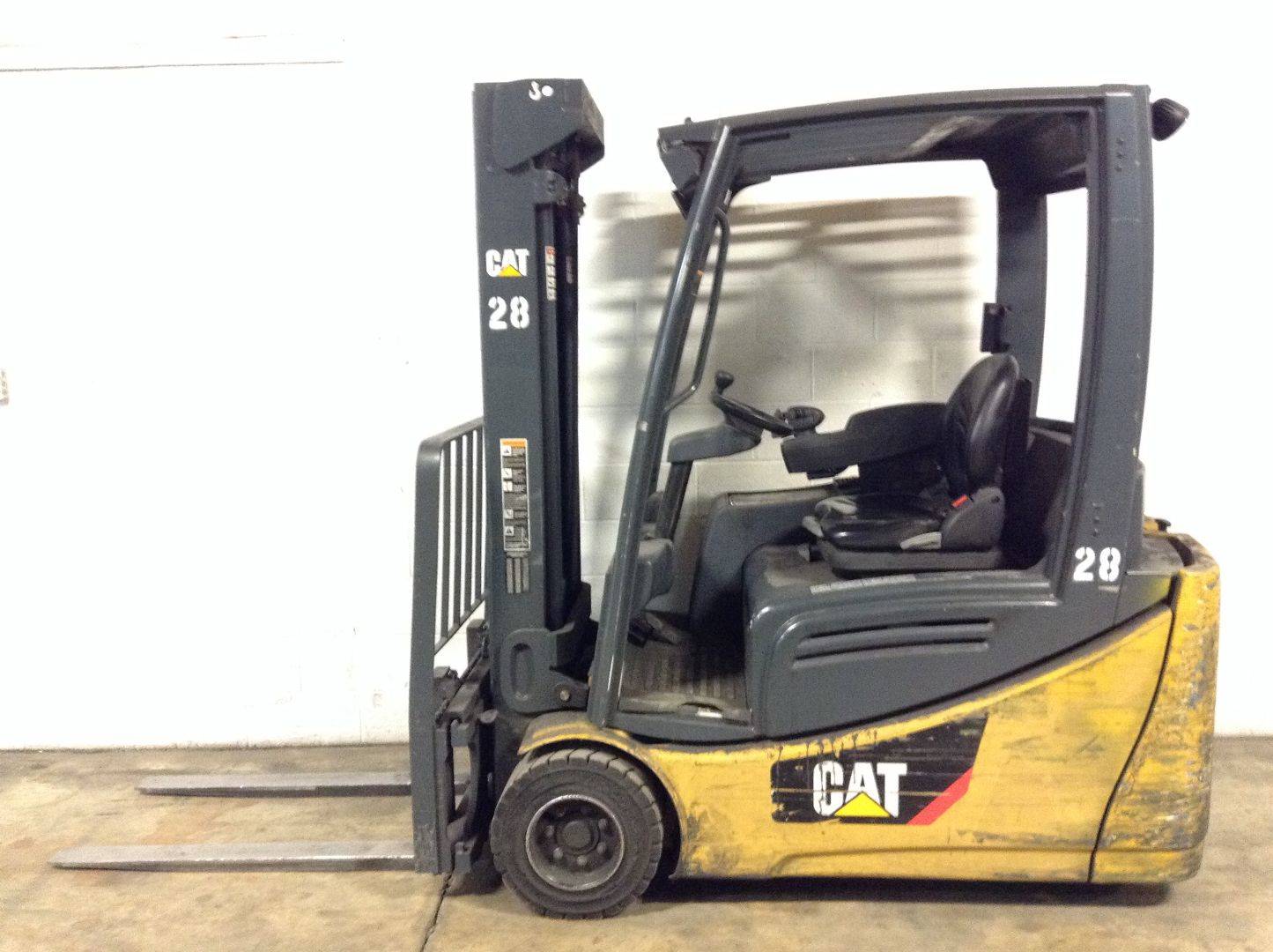 2013 Electric Cat 2ET4000 Electric 3 Wheel Sit Down