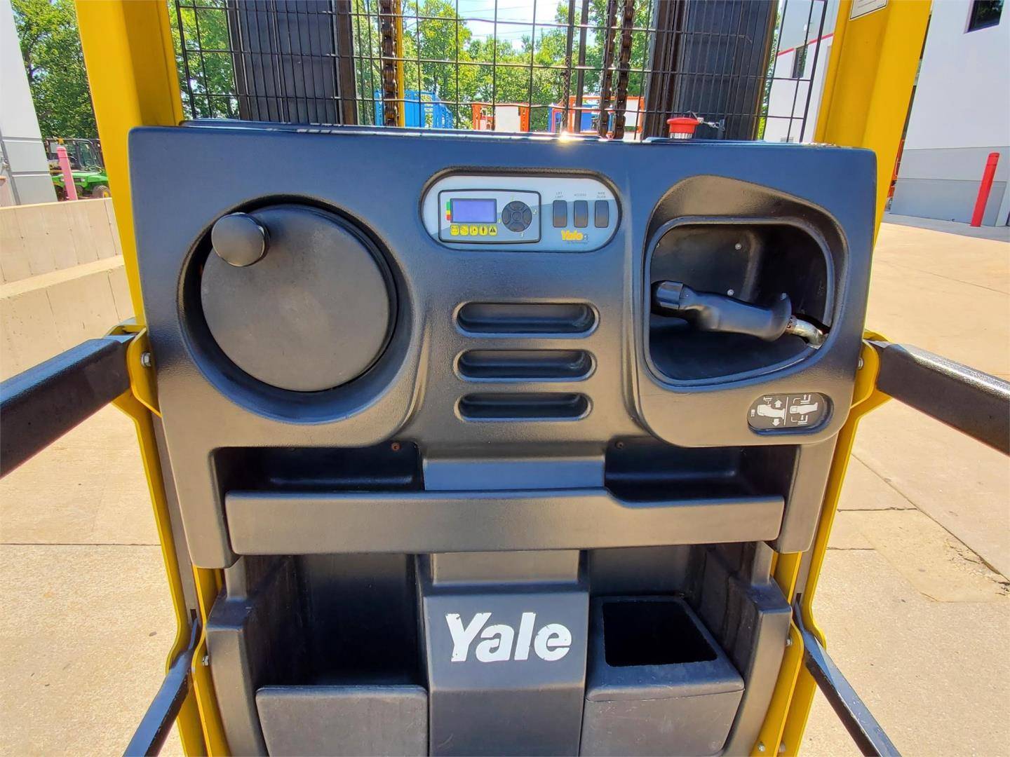 2015 Electric Yale OS030BF Electric Order Picker