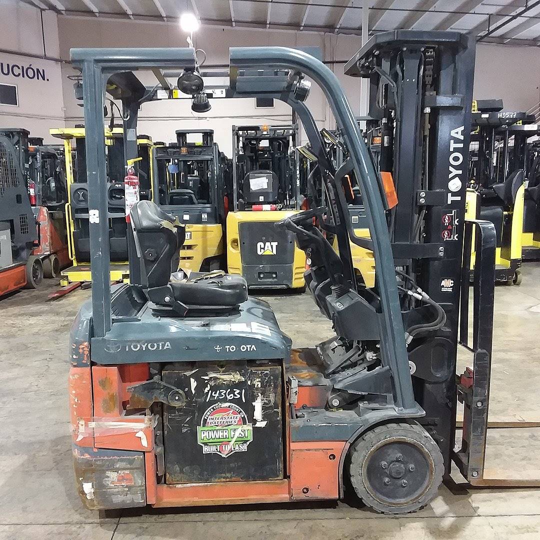 2015 Electric Toyota 8FBE15U Electric 3 Wheel Sit Down