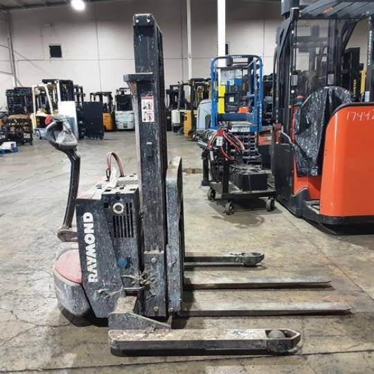 5 Used Raymond 6210 Equipment for Sale