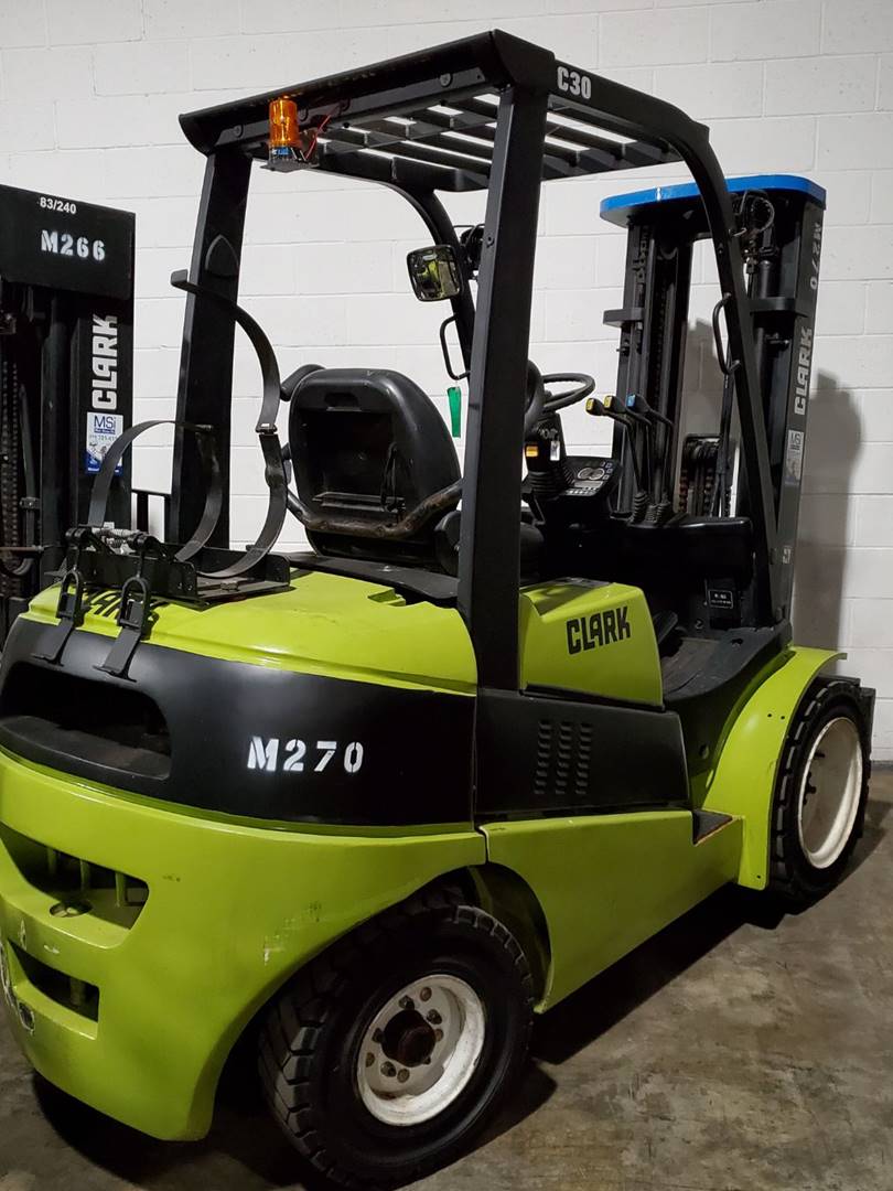 2012 LP Gas Clark C30L Pneumatic Tire 4 Wheel Sit Down