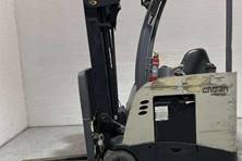 A wide selection of VersaLift 25-35 Forklifts with 32 in stock and ...