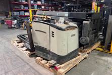 A wide selection of Crown RMD6025-32 Forklifts with 43 in stock and ...