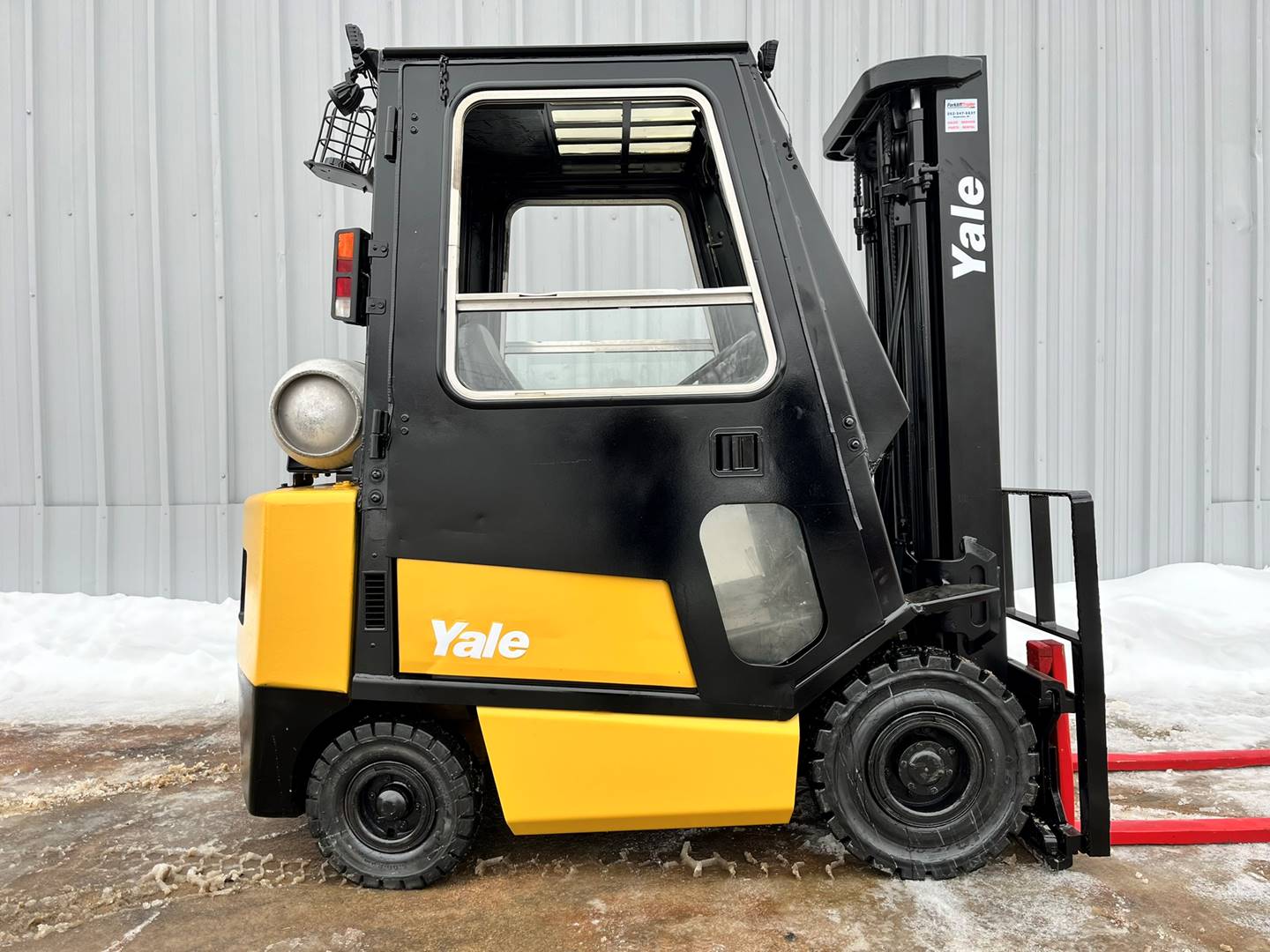 A wide selection of Yale Forklifts with 2 in stock and available for ...