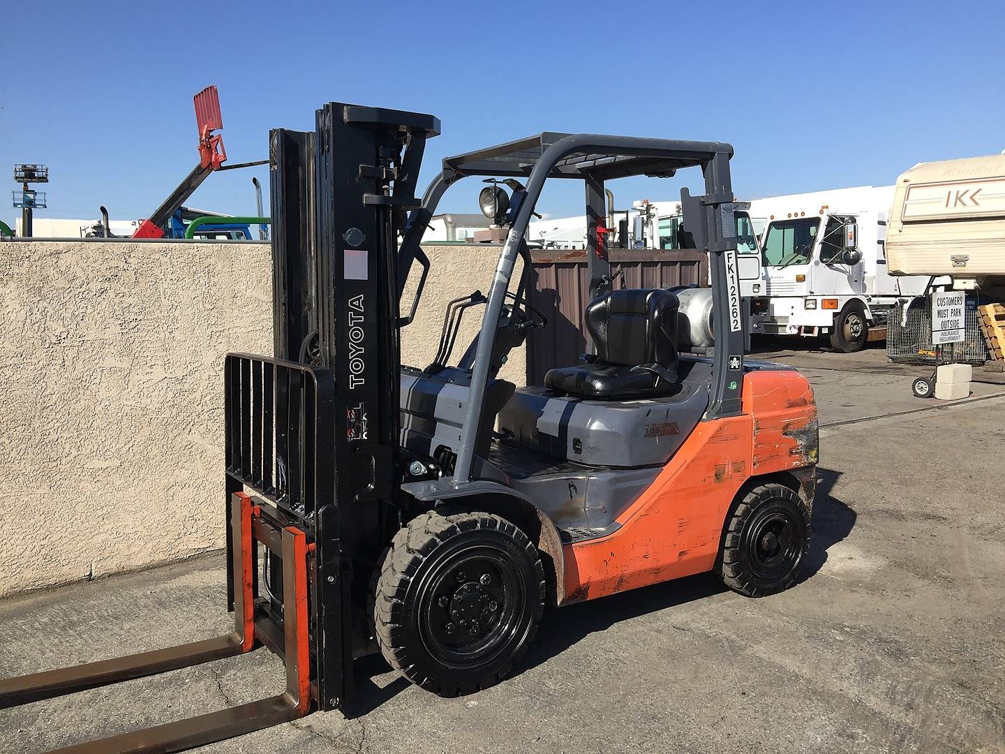 2010 LP Gas Toyota 8fgu30 Pneumatic Tire 4 Wheel Sit Down