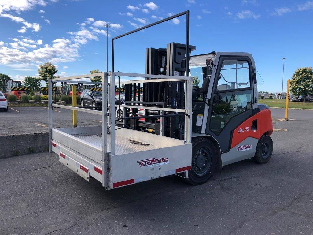 A wide selection of Info Unavailable CUSTOM Forklift attachments with 4 ...