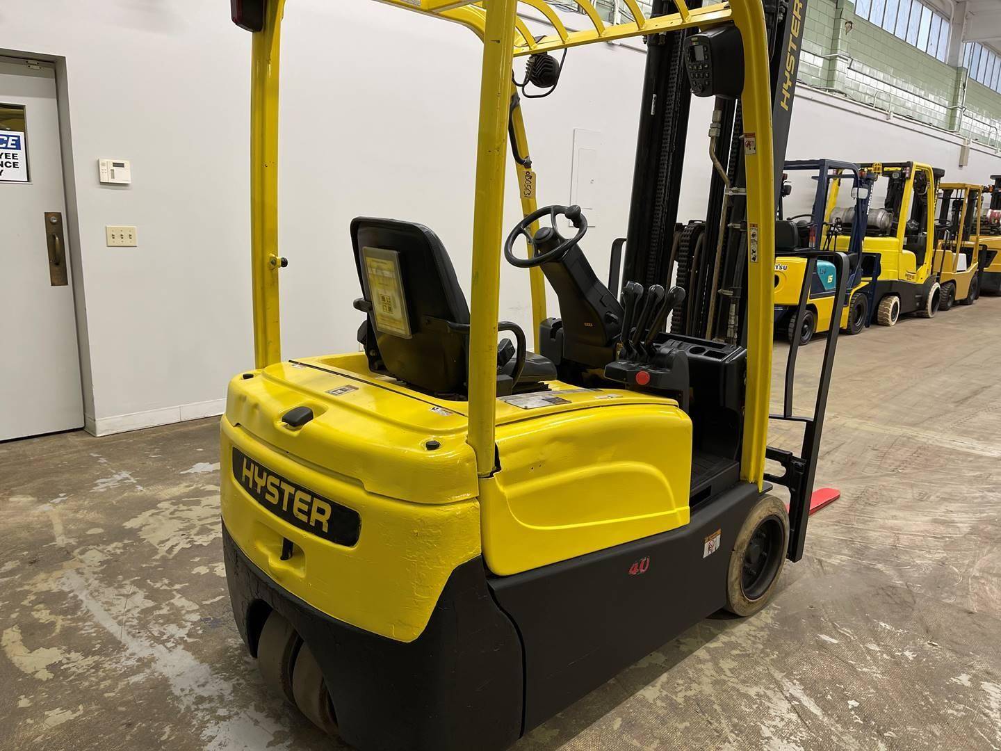 2015 Electric Hyster J40XNT Electric 3 Wheel Sit Down