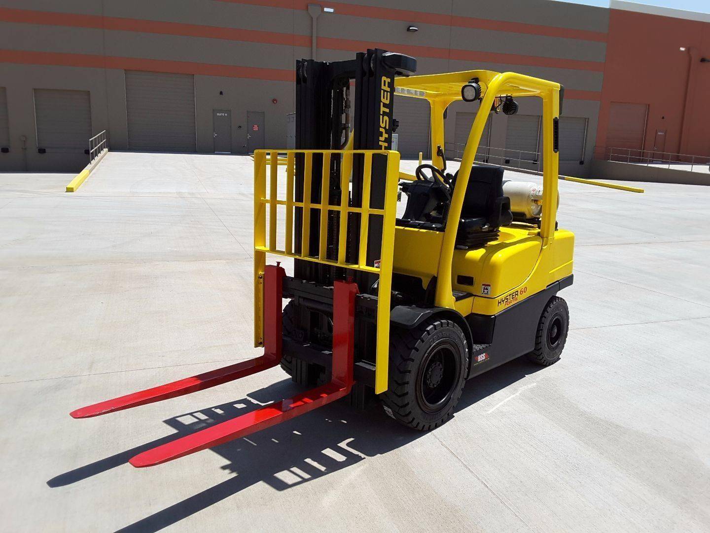 2019 LP Gas Hyster H60FT Pneumatic Tire 4 Wheel Sit Down
