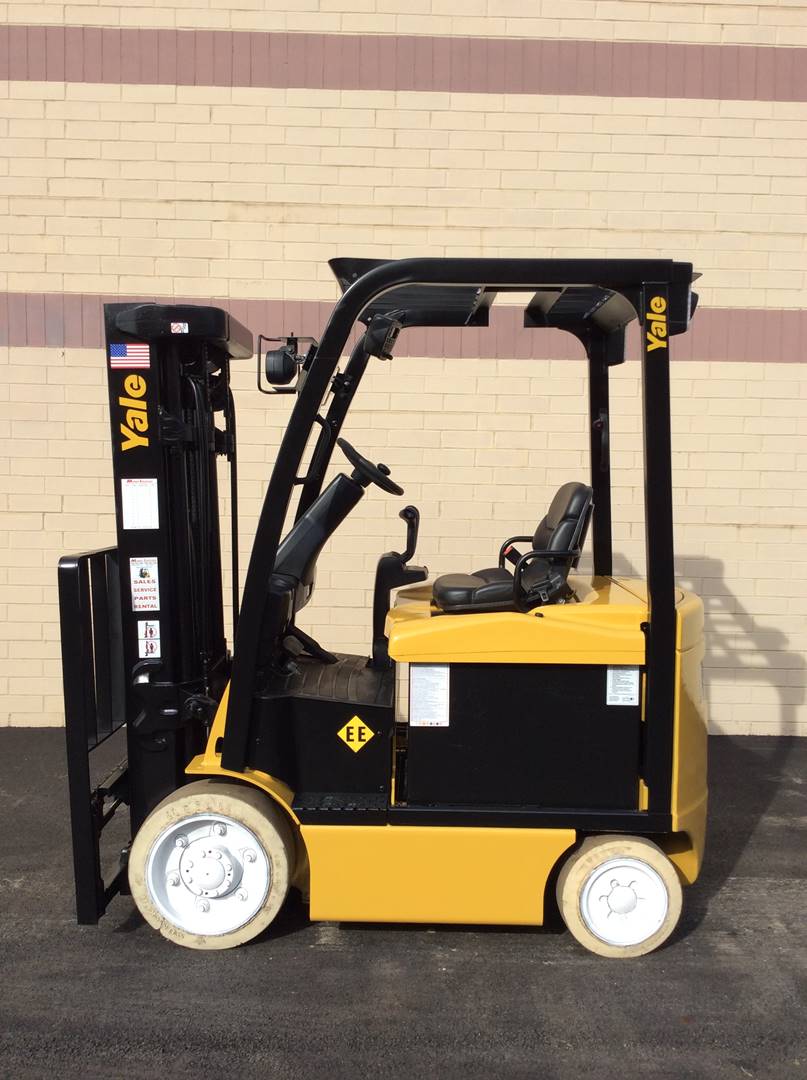 2014 Electric Yale ERC050VG Electric 4 Wheel Sit Down