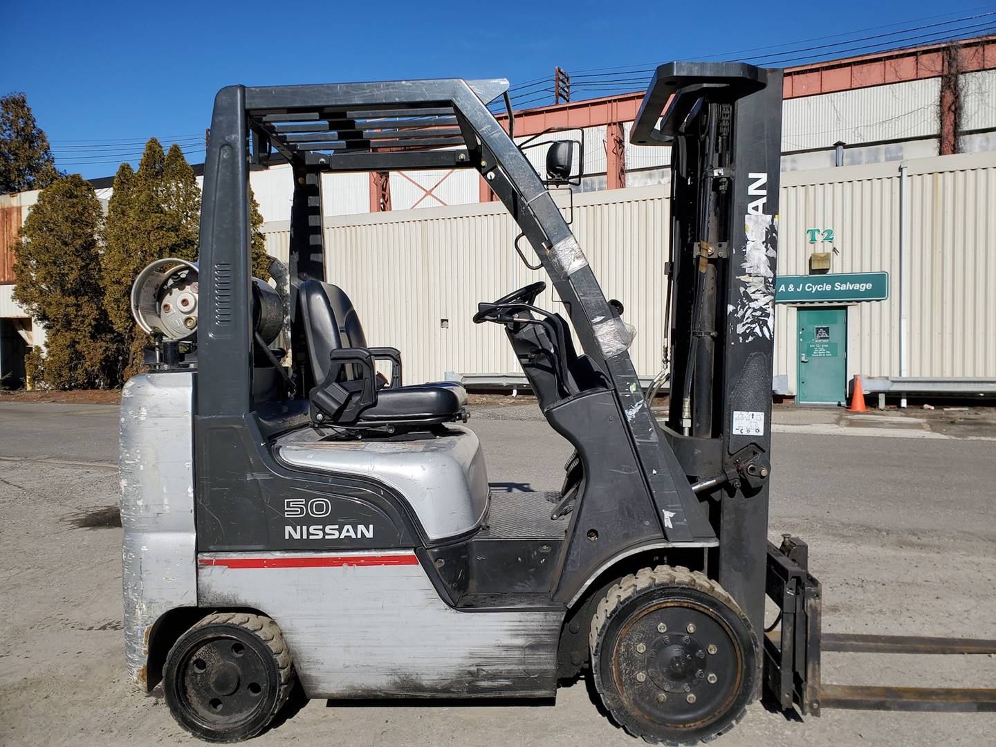 A wide selection of Nissan Forklifts with 28 in stock and available for ...