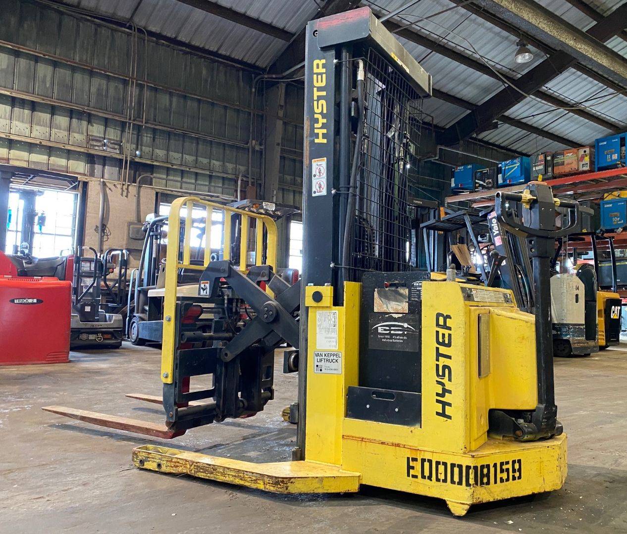 1998 Electric Hyster W30XTR Electric Walkie Straddle Stacker Reach
