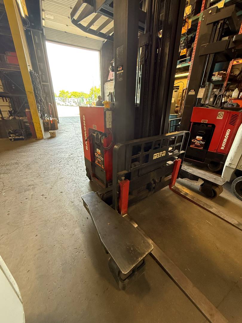 166 Used Raymond easi-4d-r45tt Equipment for Sale