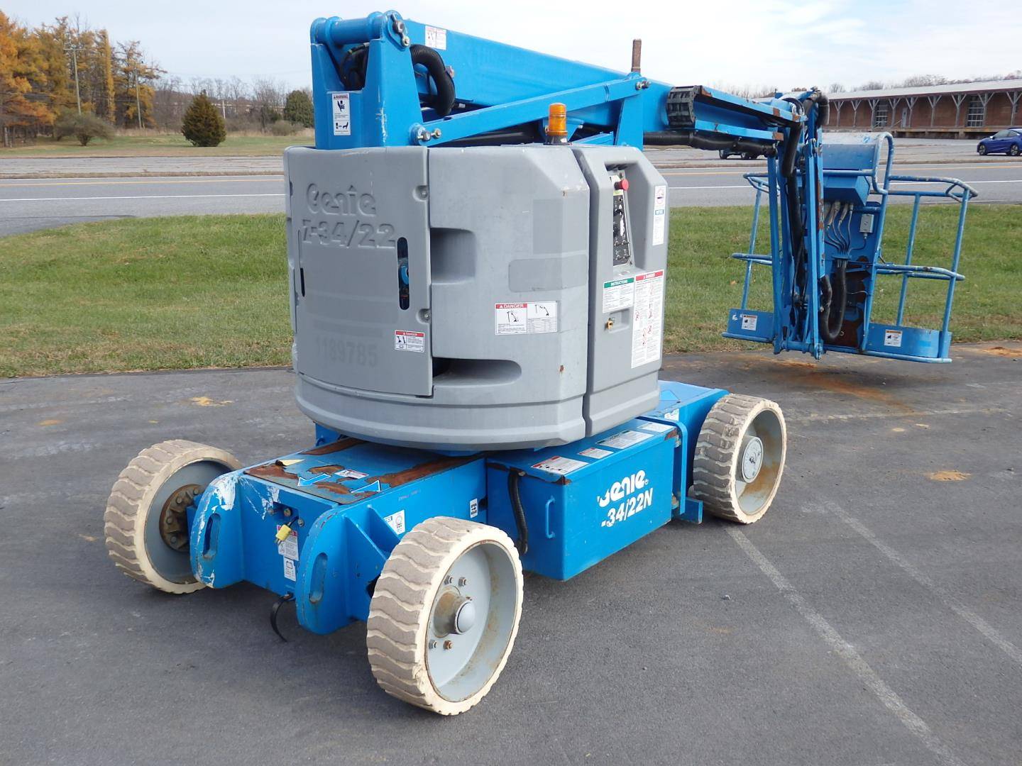 2011 Electric Genie Z34/22N Articulated Boom