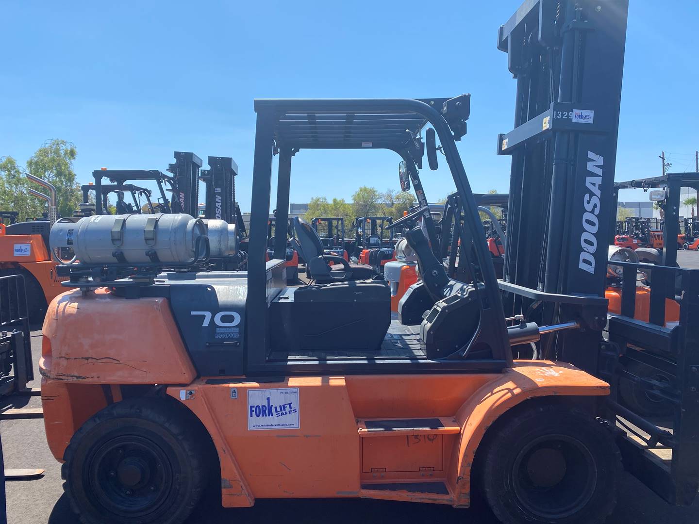2014 LP Gas Doosan G70S-5 Pneumatic Tire 4 Wheel Sit Down