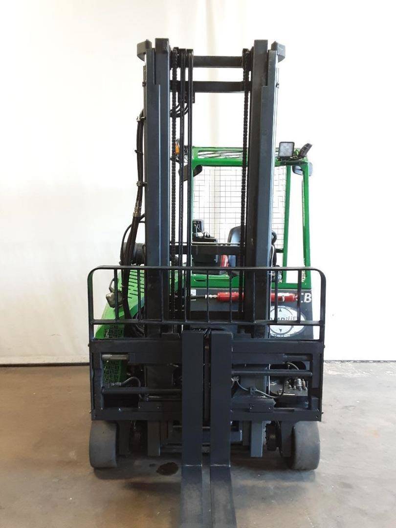 2015 Electric Combilift CB6000 Multi Directional IC & Electric Sideloading