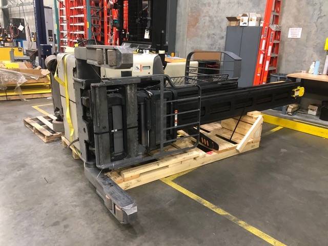 2014 Electric Crown RM6000 Electric Narrow Aisle Single Reach