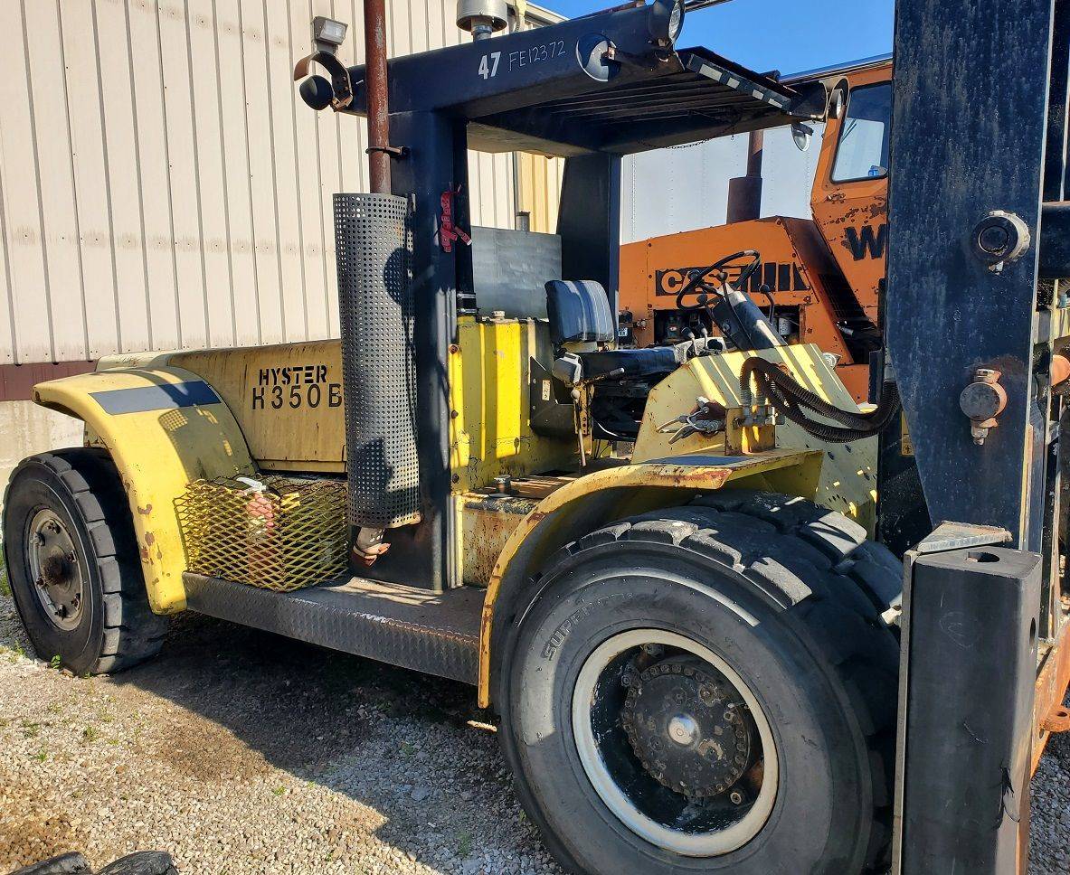 1983 Diesel Hyster H350B Pneumatic Tire 4 Wheel Sit Down