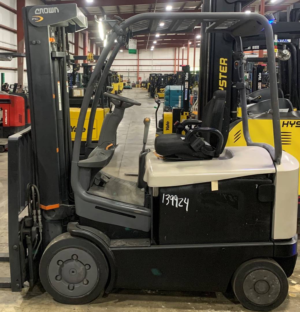 A wide selection of Crown FC5225-50 Forklifts with 118 in stock and ...