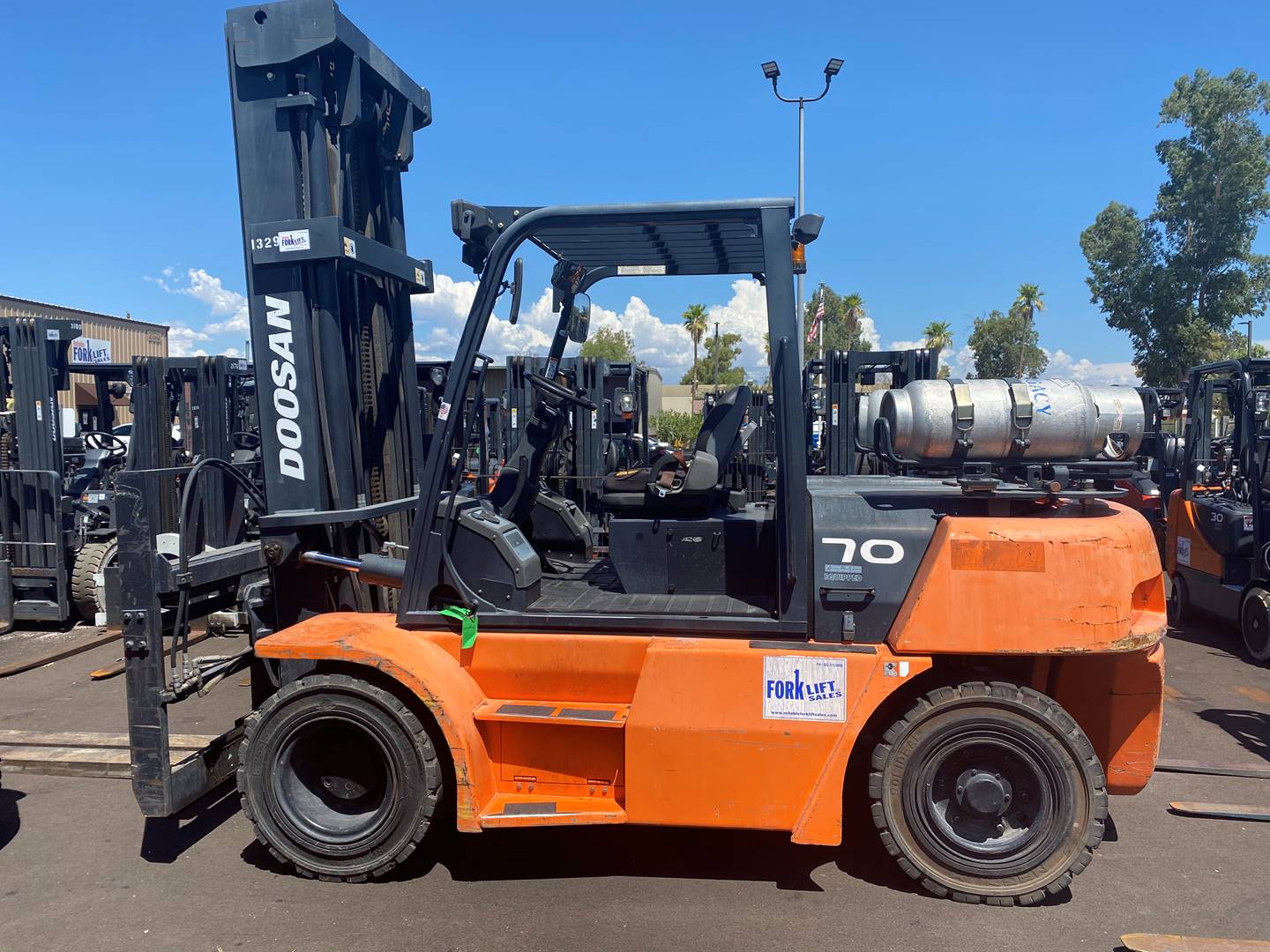 2014 LP Gas Doosan G70S-5 Pneumatic Tire 4 Wheel Sit Down
