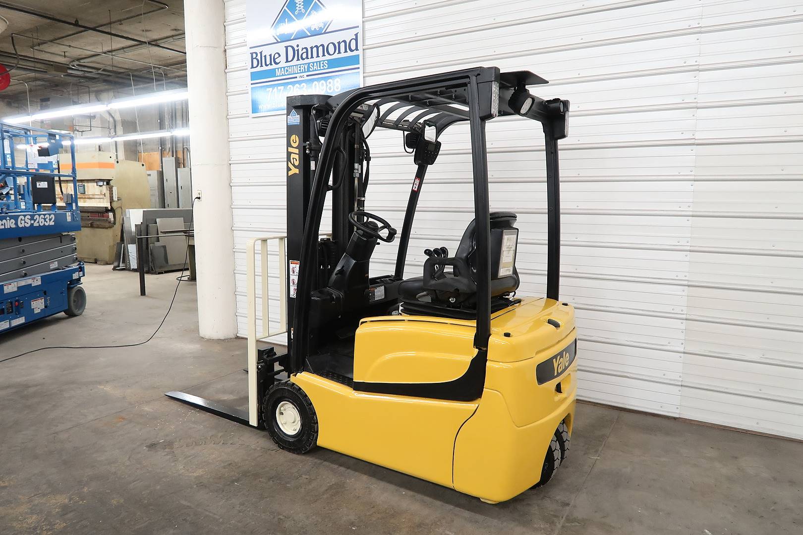 2013 Electric Yale ERP030VT Electric 3 Wheel Sit Down