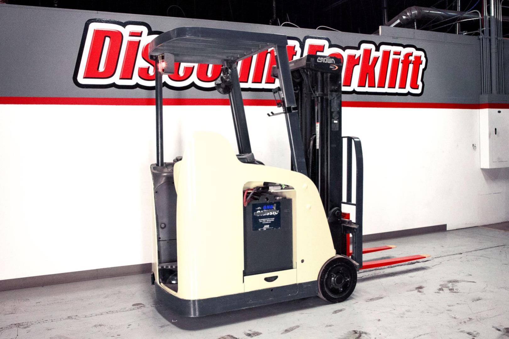 2005 Electric Crown RC5530C-30 Electric Walkie Counterbalanced Stacker