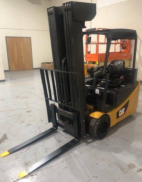 2015 Electric Cat CAT 2ET4000 Electric 3 Wheel Sit Down