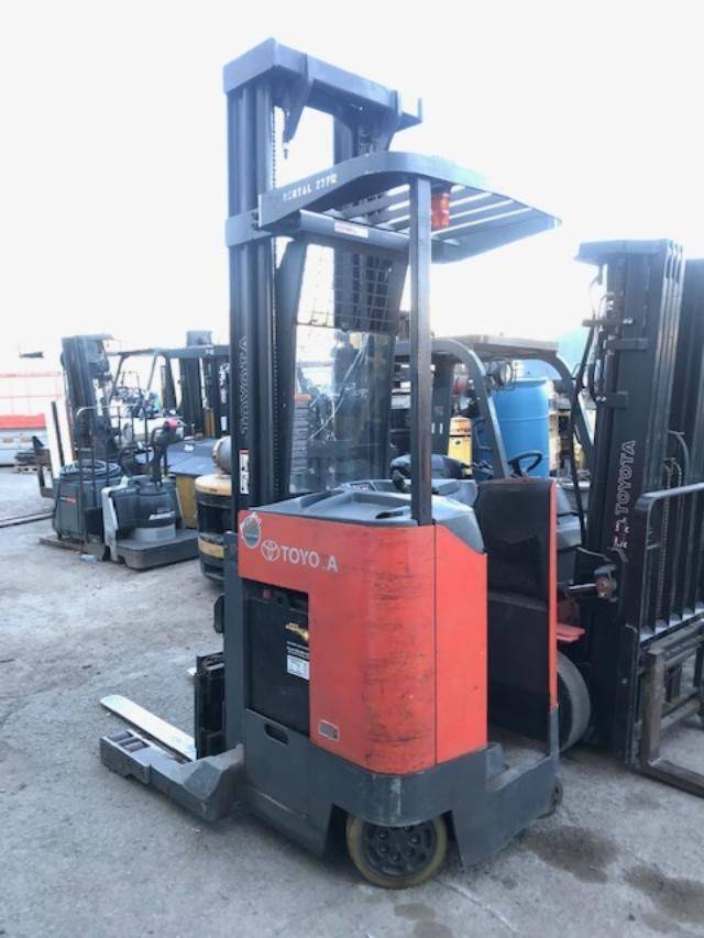 2006 Electric Toyota 7BRU18 Electric Narrow Aisle Single Reach