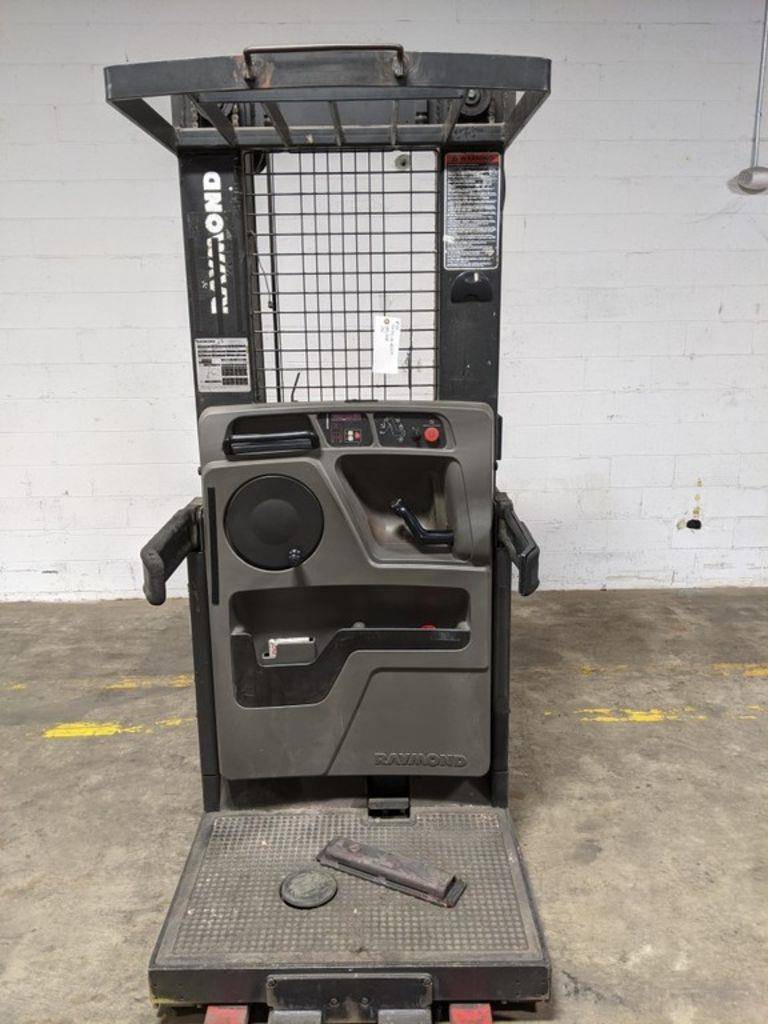 2006 Electric Raymond 540-OPC30TT Electric Order Picker