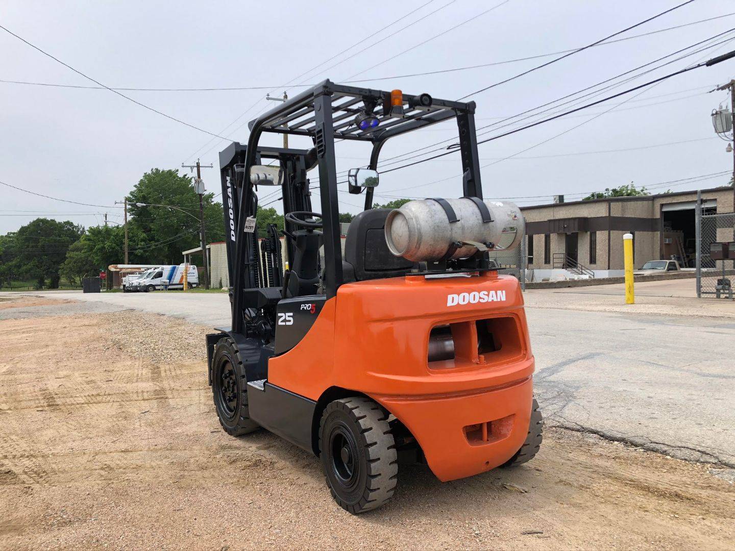 2013 LP Gas Doosan G25P-5 Pneumatic Tire 4 Wheel Sit Down