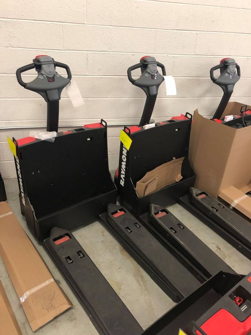 2018 Electric Raymond 8210-F45L Electric Walkie Pallet Jack