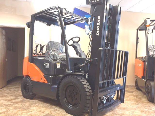 2021 LP Gas Doosan G25N-7 Pneumatic Tire 4 Wheel Sit Down