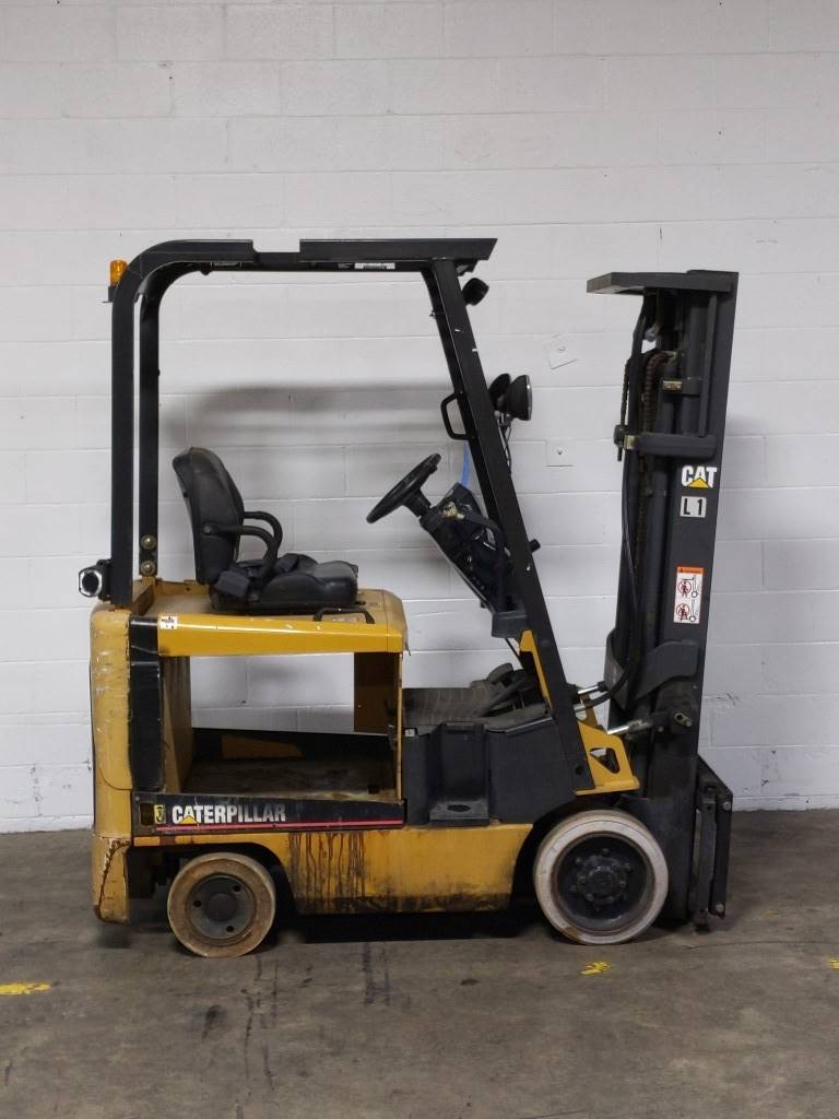 A wide selection of Cat Forklifts with 2 in stock and available for ...