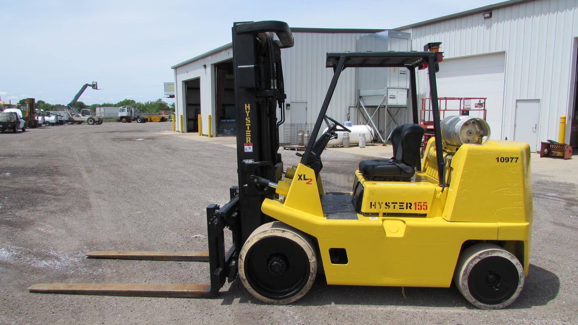LP Gas Hyster S155XL Cushion Tire 4 Wheel Sit Down (Indoor Warehouse)