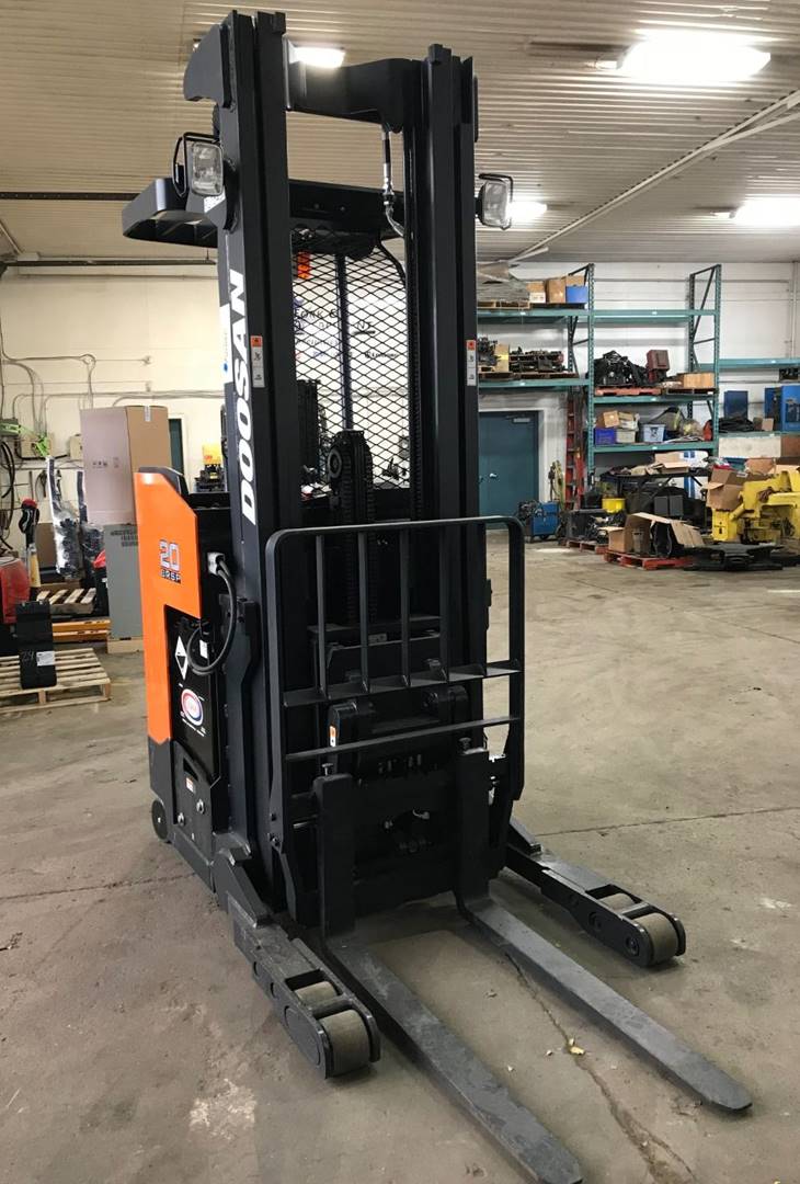 2018 Electric Doosan BR20SP-7 Electric Narrow Aisle Single Reach