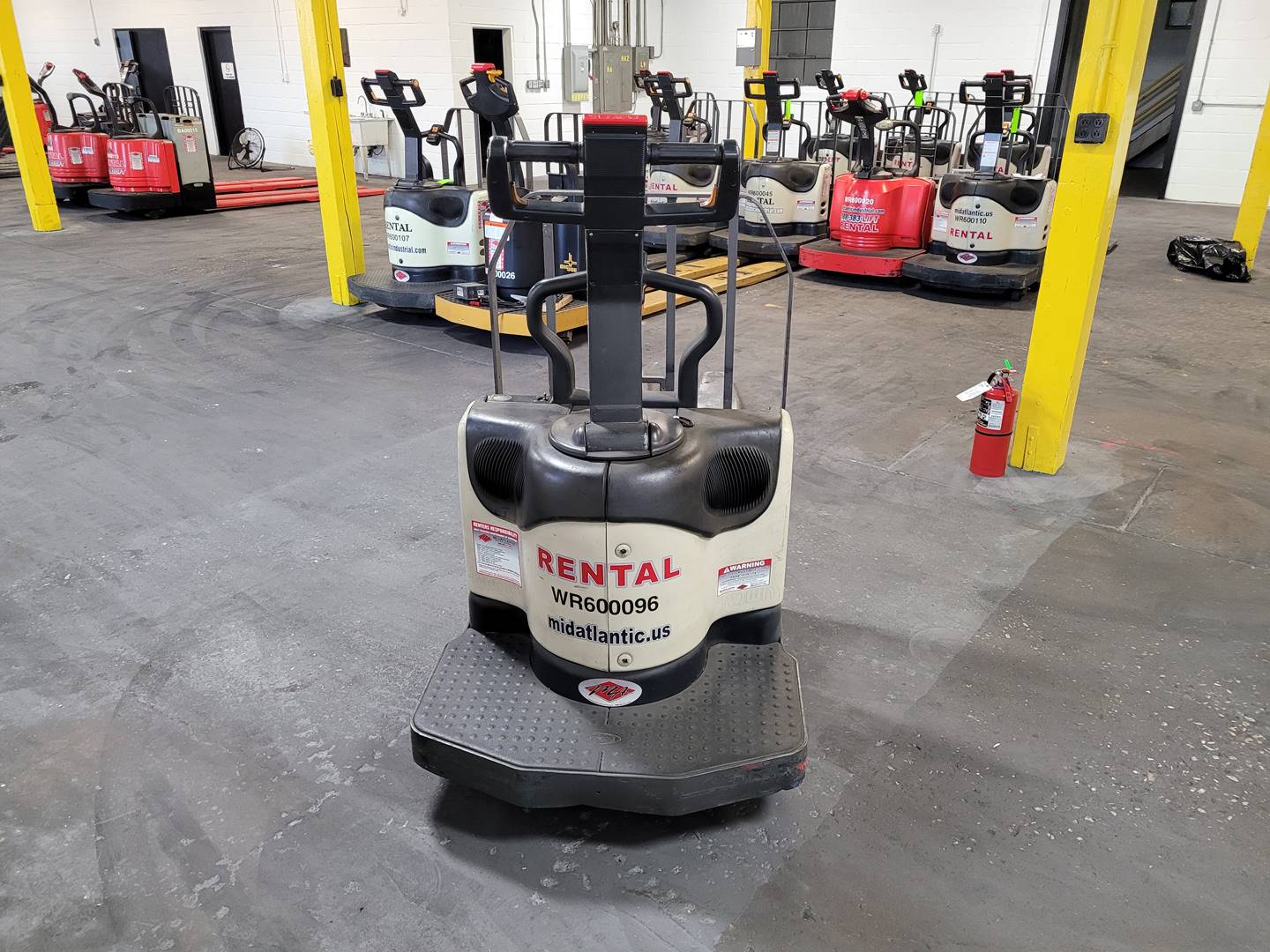 2005 Electric Crown PE4000-60 Electric Walkie/Rider Pallet Jack
