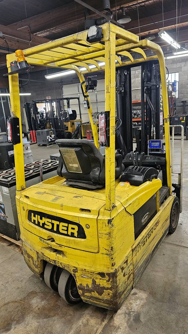 2007 Electric Hyster Electric 3 Wheel Sit Down | Eliftruck