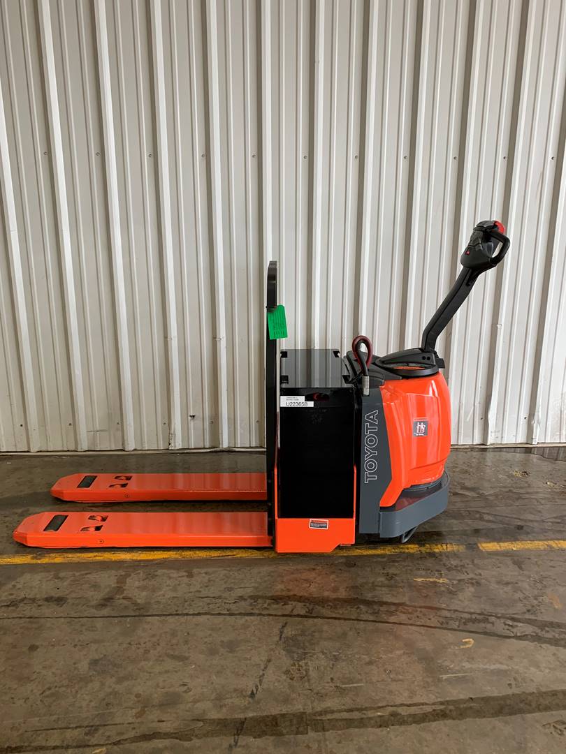 2019 Electric Toyota 8HBW30 Electric Walkie Pallet Jack