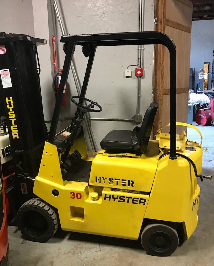 1989 LP Gas Hyster S30XL Cushion Tire 4 Wheel Sit Down (Indoor Warehouse)