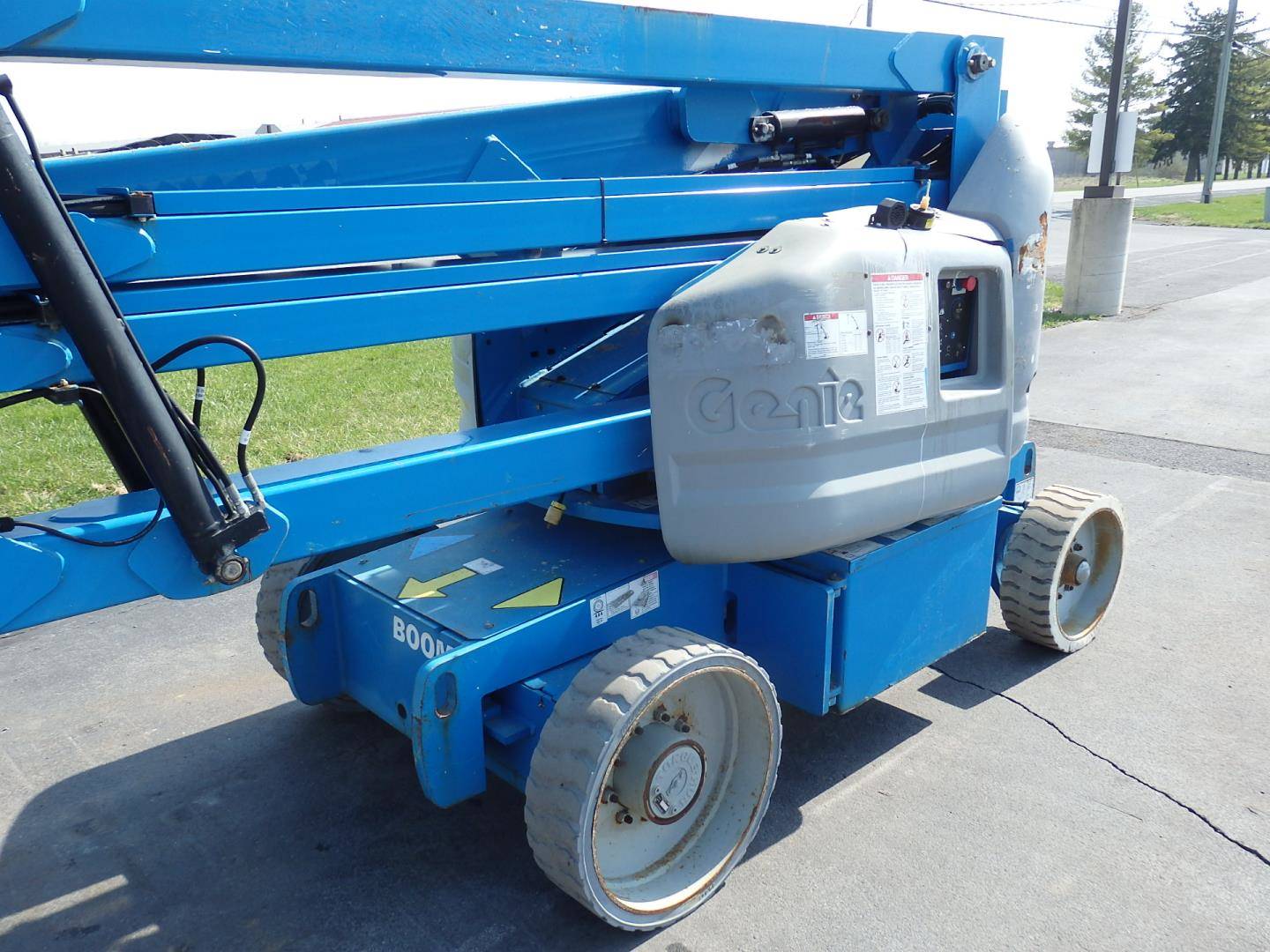 2011 Electric Genie Z40/23NRJ Articulated Boom