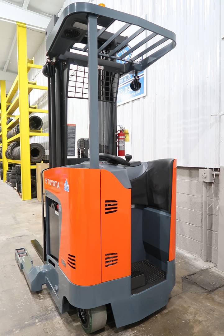 2014 Electric Toyota 8BRU18 Electric Narrow Aisle Single Reach