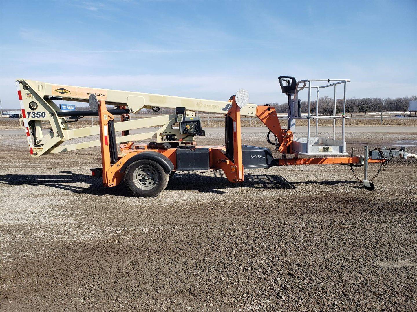 2013 Electric JLG T350 Trailer Mounted