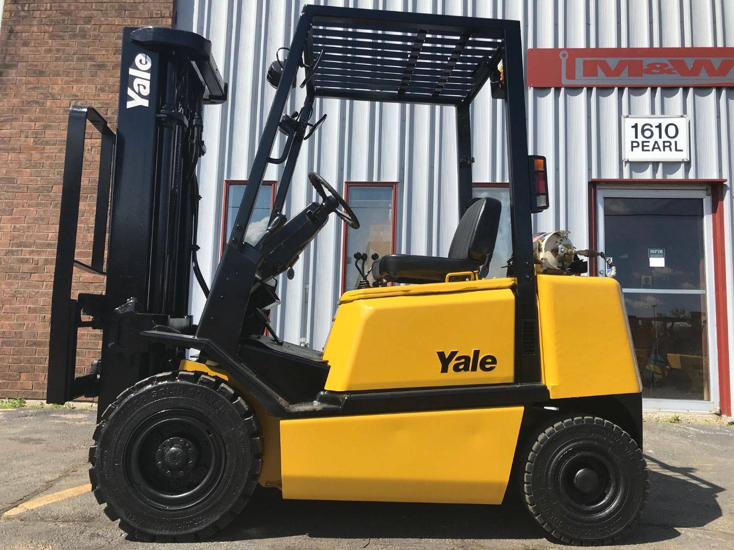 2002 LP Gas Yale GLP050 Pneumatic Tire 4 Wheel Sit Down