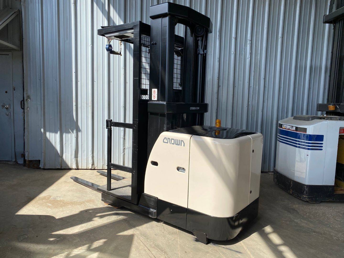 2009 Electric Crown SP 3520-30 Electric Order Picker