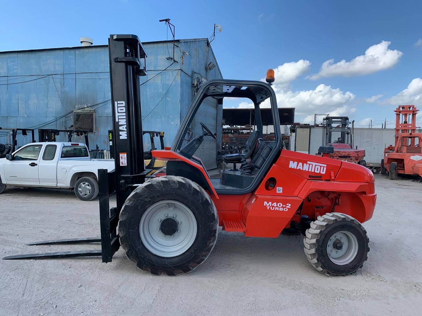 2011 Diesel Manitou M40-2T Rough Terrain (Vertical Mast)
