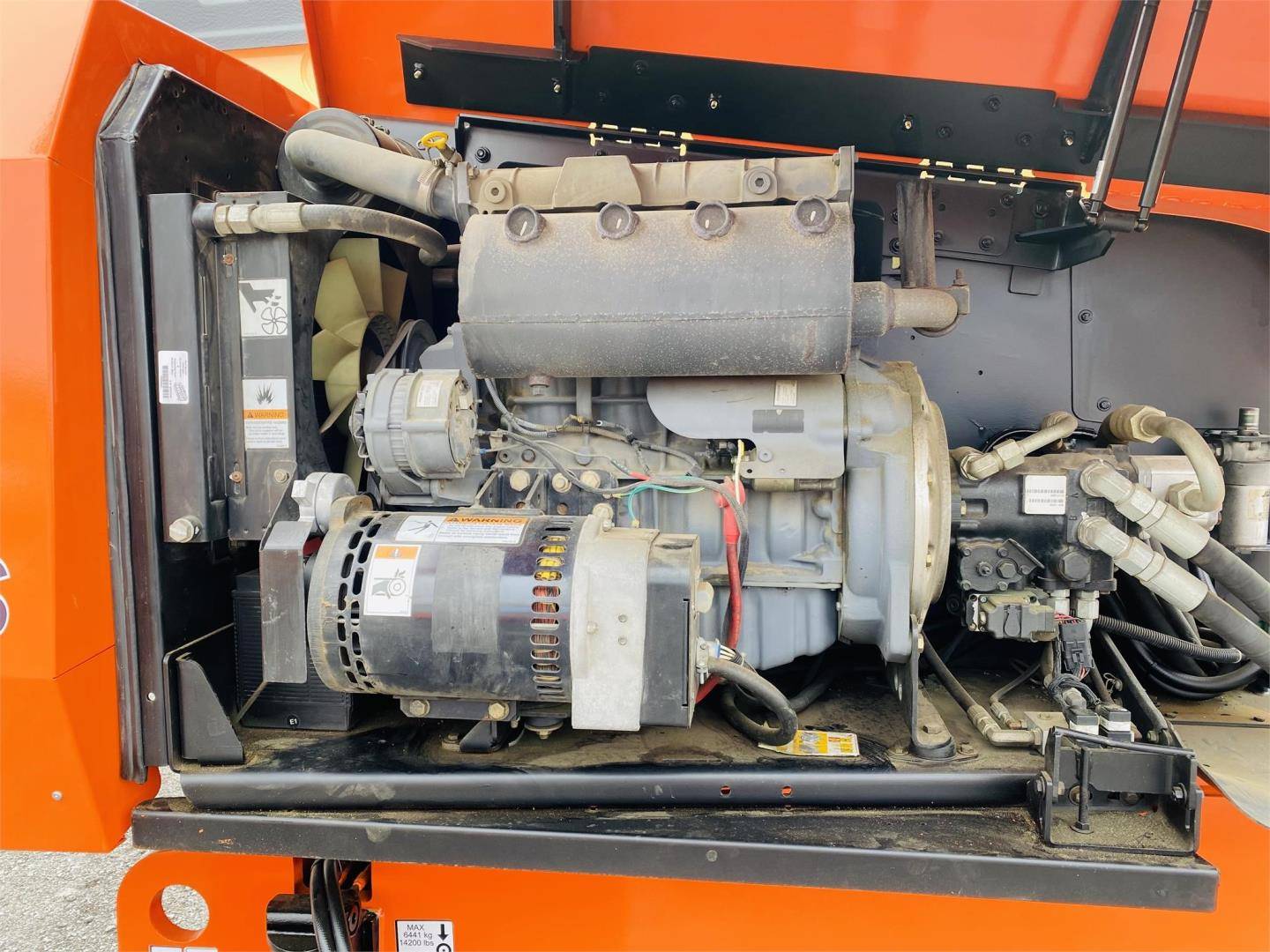 2011 Diesel JLG 600S Telescopic Boom