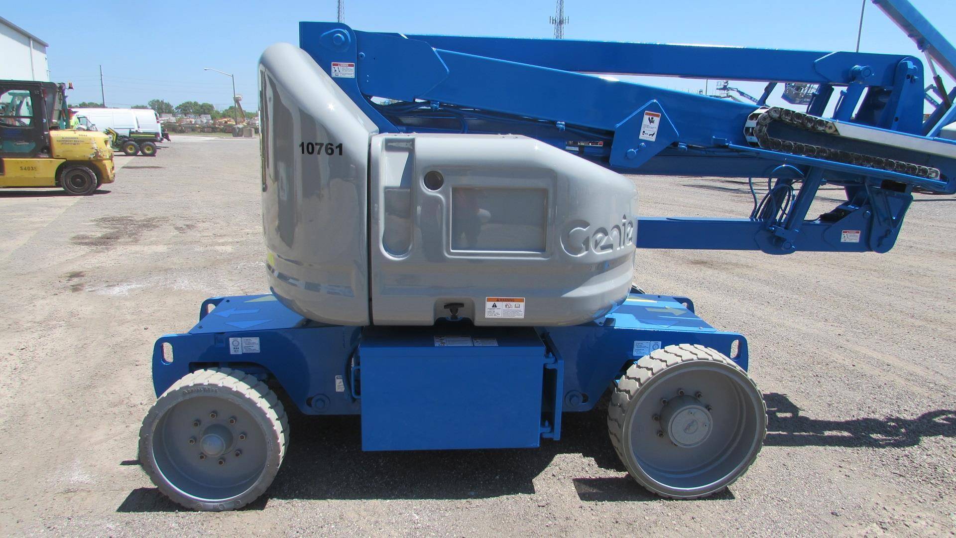 2011 Electric Genie Z40/23N RJ Articulated Boom