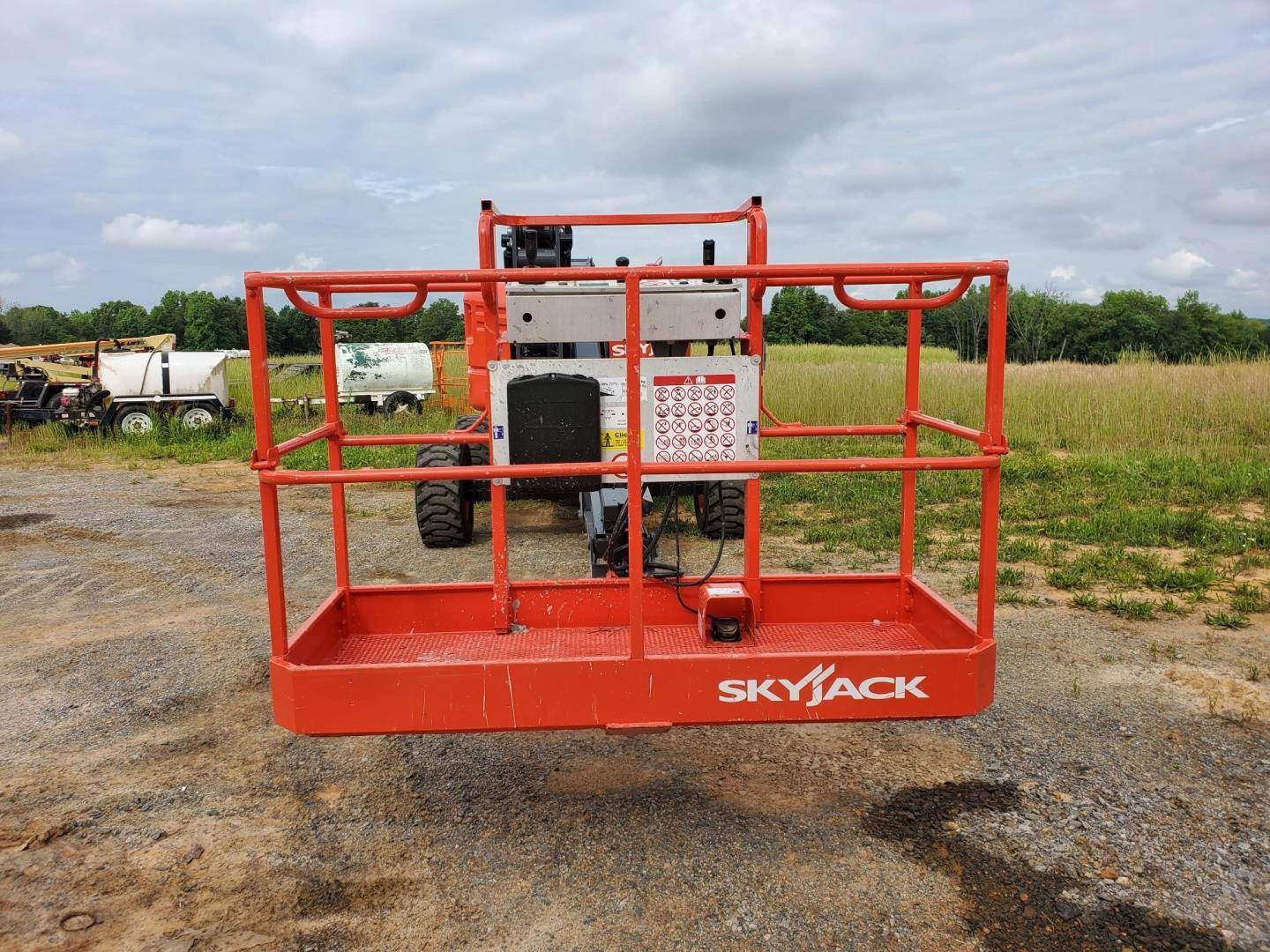 2015 Skyjack SJ46AJ Articulated Boom