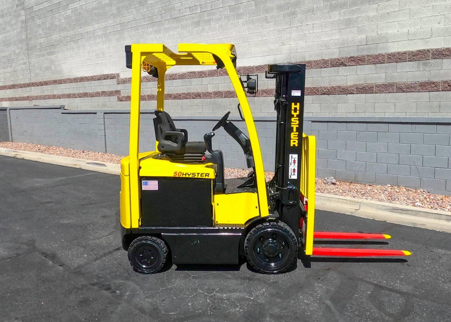 2015 Electric Hyster E50XN Electric 4 Wheel Sit Down