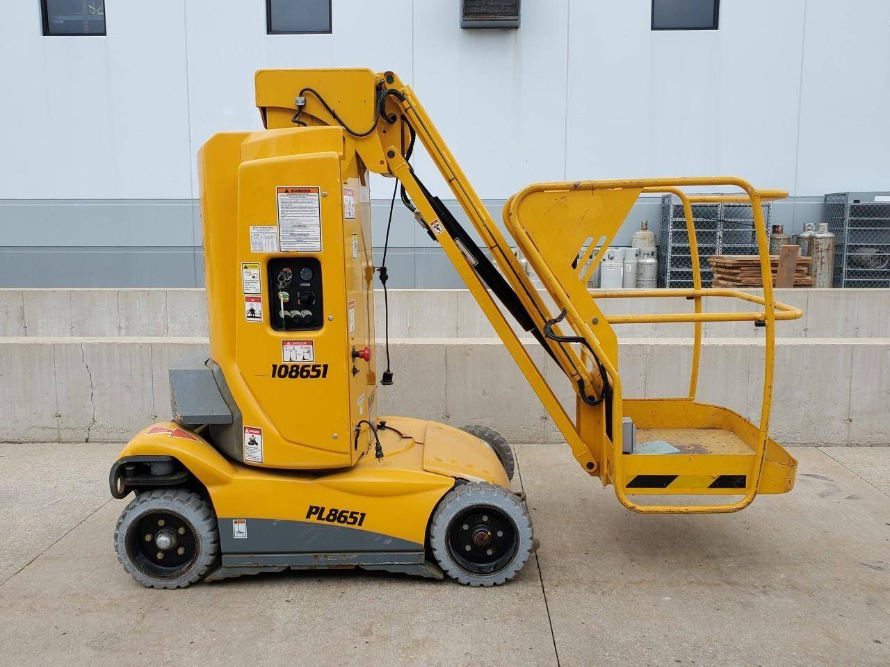 2011 Electric Haulotte Group STAR 26J Articulated Boom